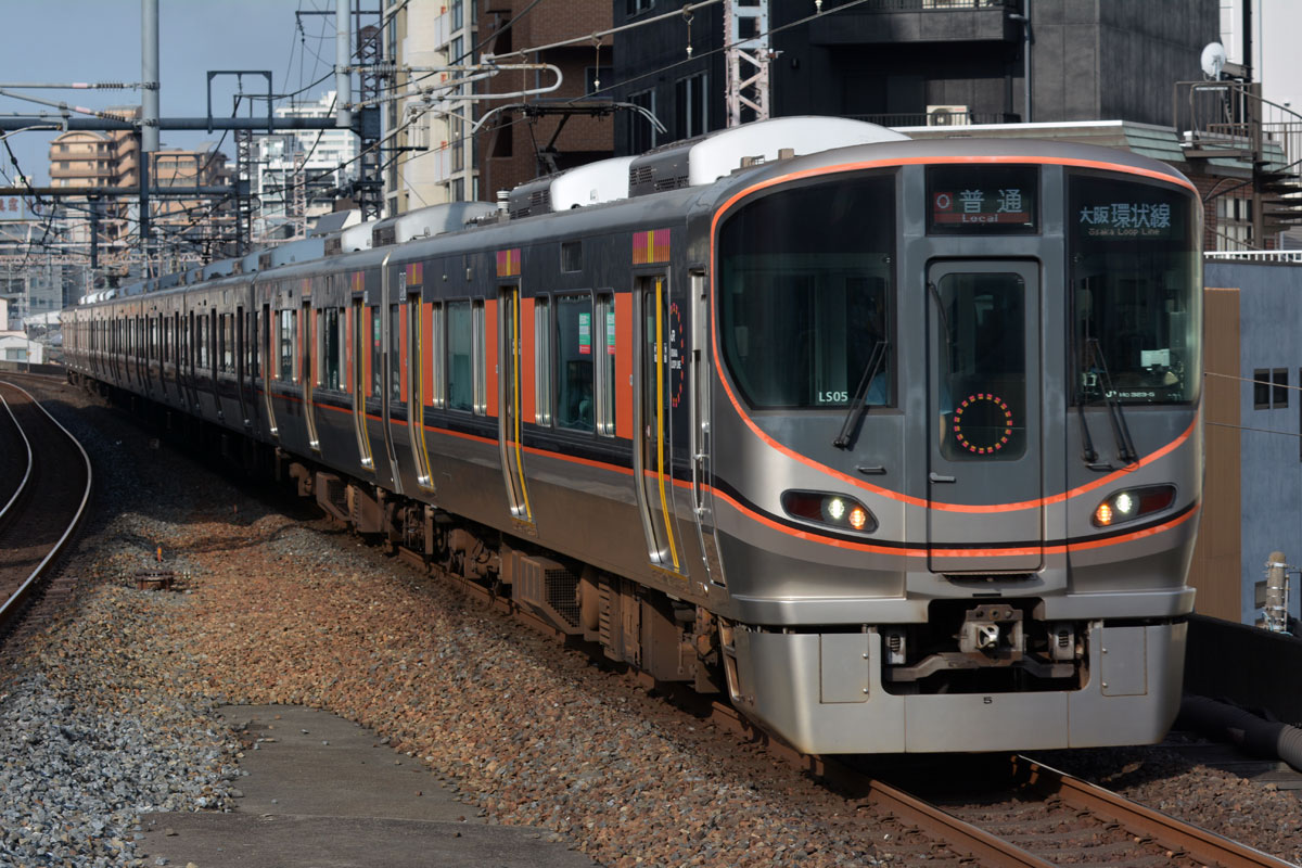 323系 車両概要・車歴表・配置歴・形式一覧 – 4号車の5号車寄り