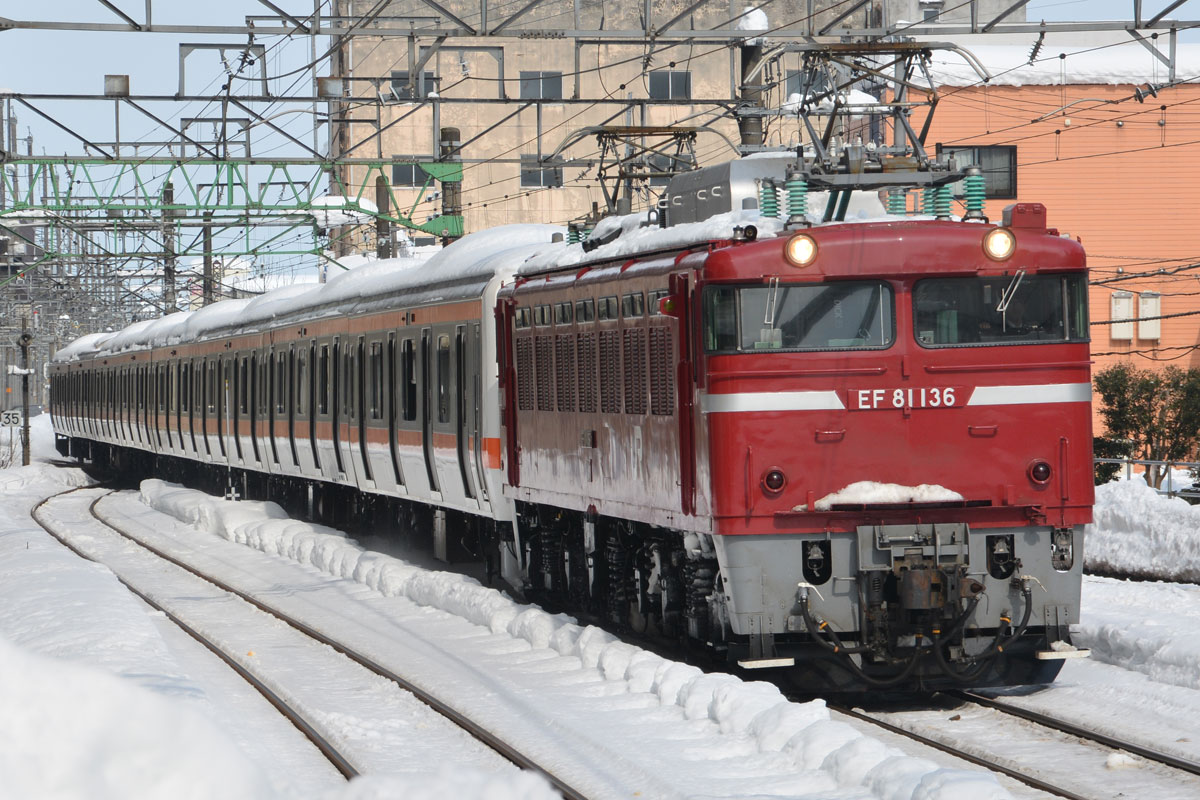 EF81 136号機 運用履歴 – 4号車の5号車寄り