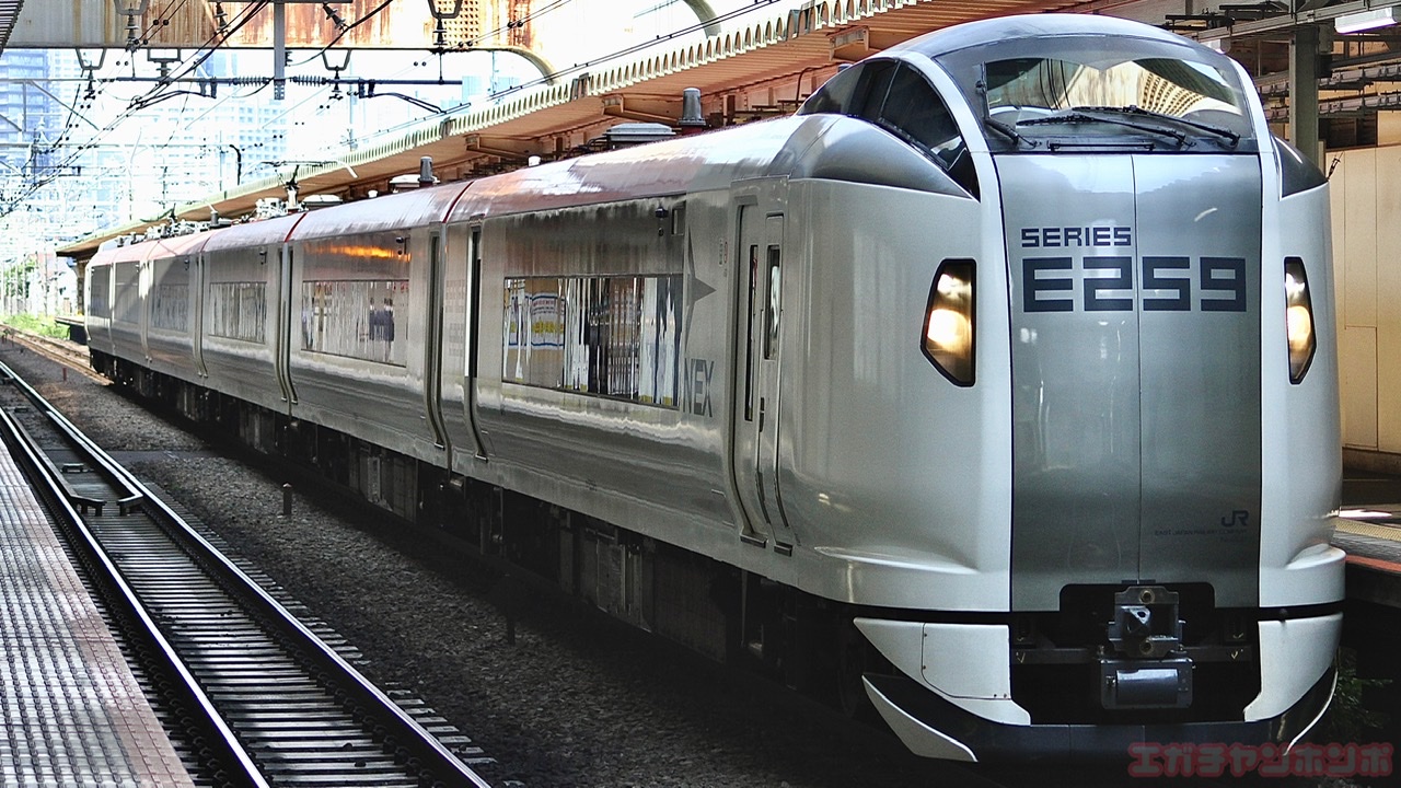 E259系クラNe005編成 大宮出場（2023/05/10） – 4号車の5号車寄り