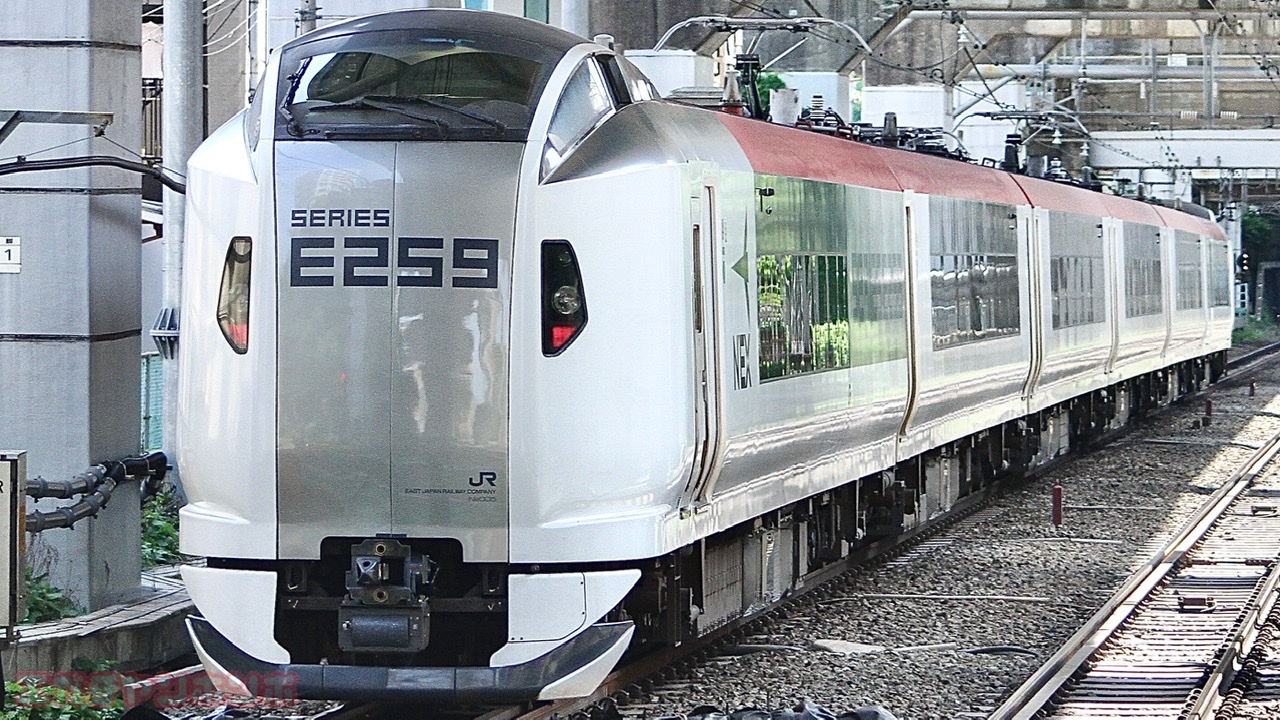 E259系クラNe005編成 大宮出場（2023/05/10） – 4号車の5号車寄り